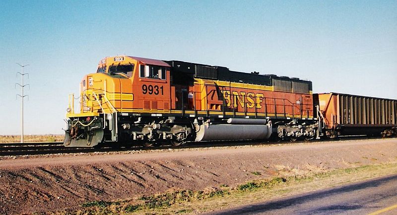 BNSF SD 70MAC 9931